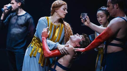 Sinnliches Wechselspiel: „Tristan und Isolde“ als Opern-Tanz-Hybrid am ...