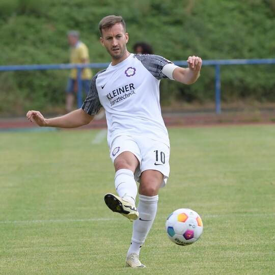 Prestige-Derby mit Pokal-Charakter: FC Nöttingen erwartet am Freitag ...