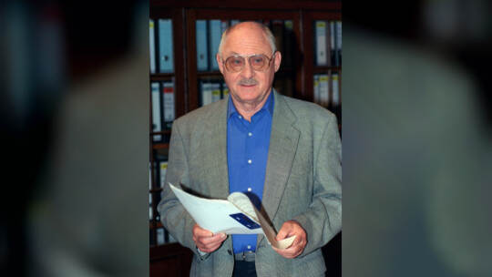 «Der Alte» wird 100 - TV-Star Rolf Schimpf hat Geburtstag - Show-Biz ...