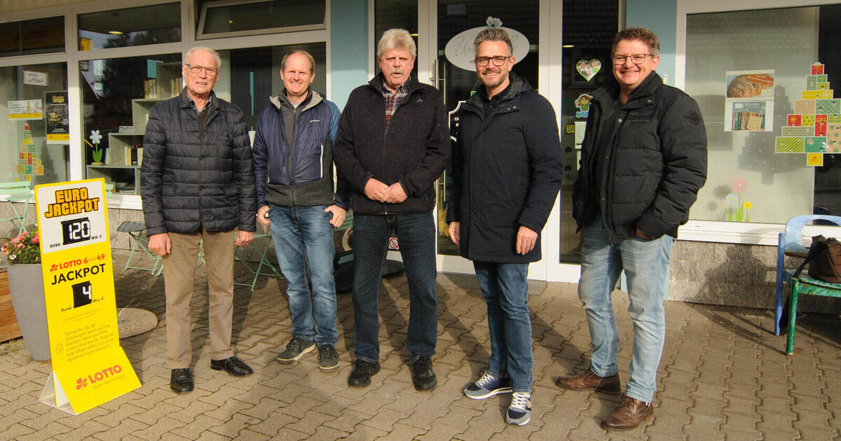 Pforzheims OB besucht das „Lädle“ für eine Fragerunde: Hohenwarter ...