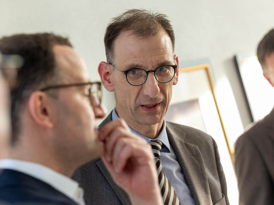 Jens Spahn erklärt in Calw: So will die Union die anhaltende Rezession ...