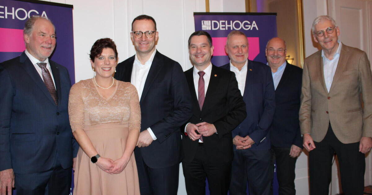 Klare Kante am runden Gastro-Tisch: Jens Spahn zu Gast beim Neujahrsempfang der Dehoga in Bad ...