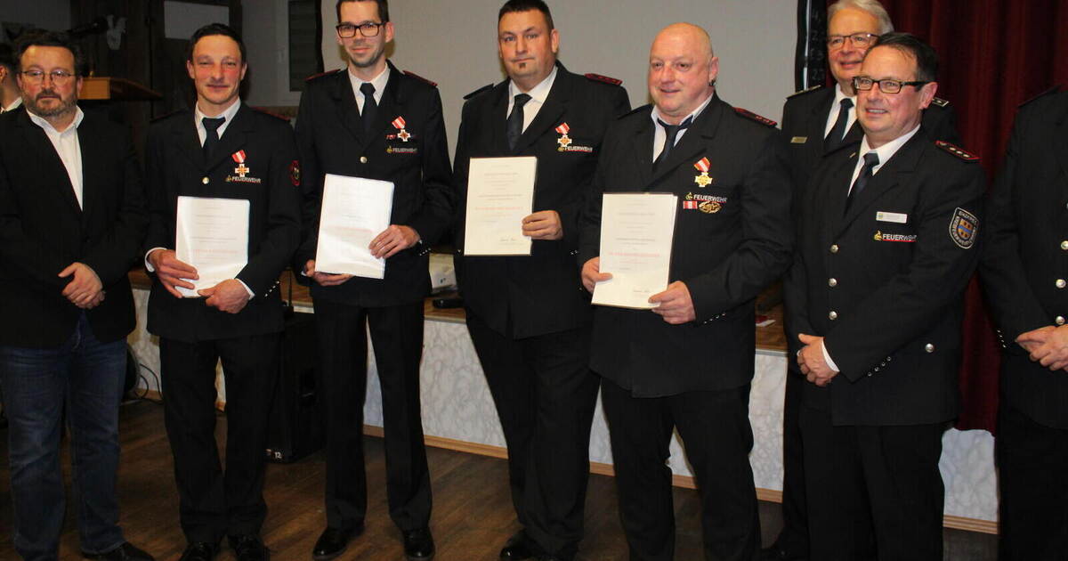 136 Mal alarmiert: Einsatzrekord bei der Feuerwehr Birkenfeld - Region ...