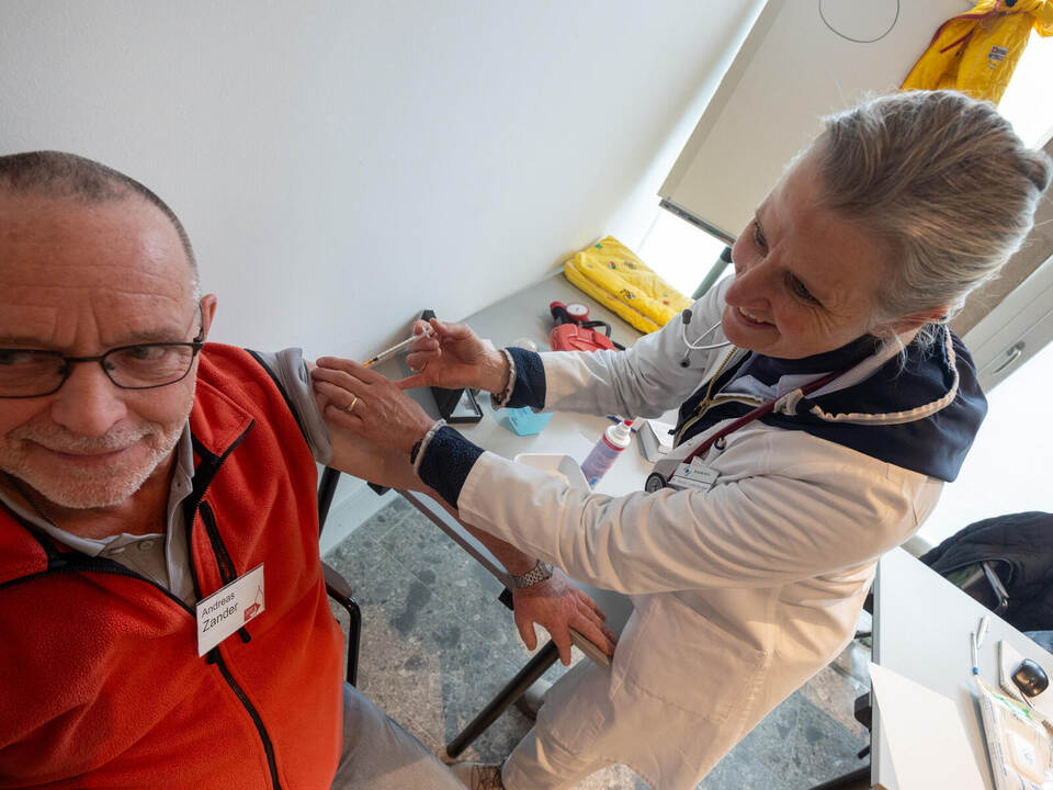 Gesundheitsamt in der Vesperkirche: Sie machen viel mehr als nur impfen ...