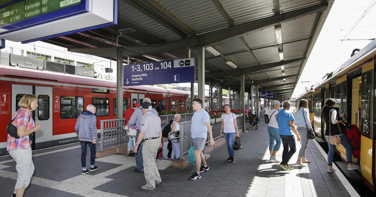 Nachfrage auch in Pforzheim und dem Enzkreis groß: Deutschland-Ticket ...