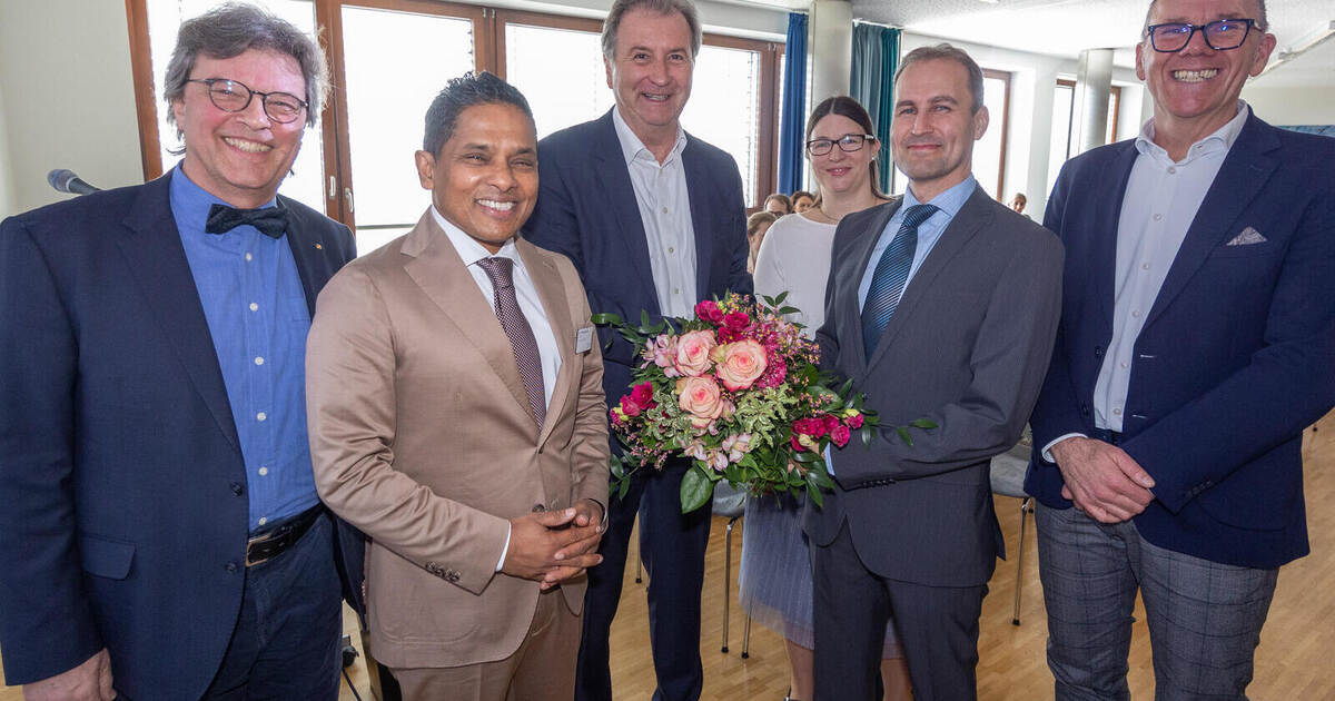 Ein Mann für alle Notfälle: Cornelius Ehmann als Chefarzt am ...