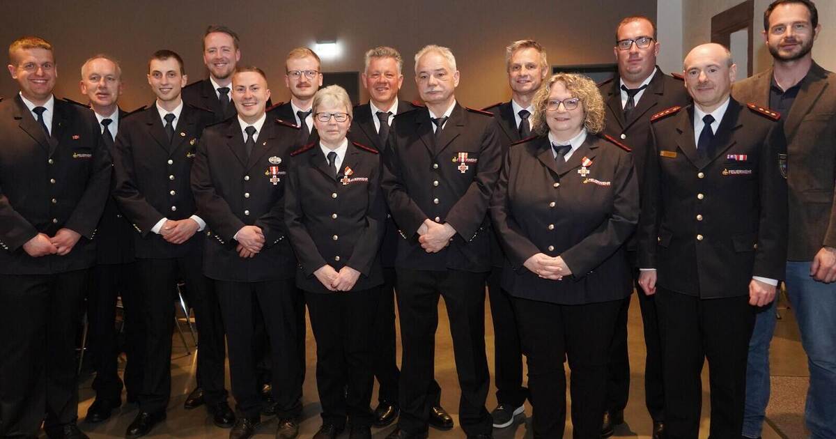 Viel Nachwuchs und große Pläne bei der Feuerwehr in Kämpfelbach ...