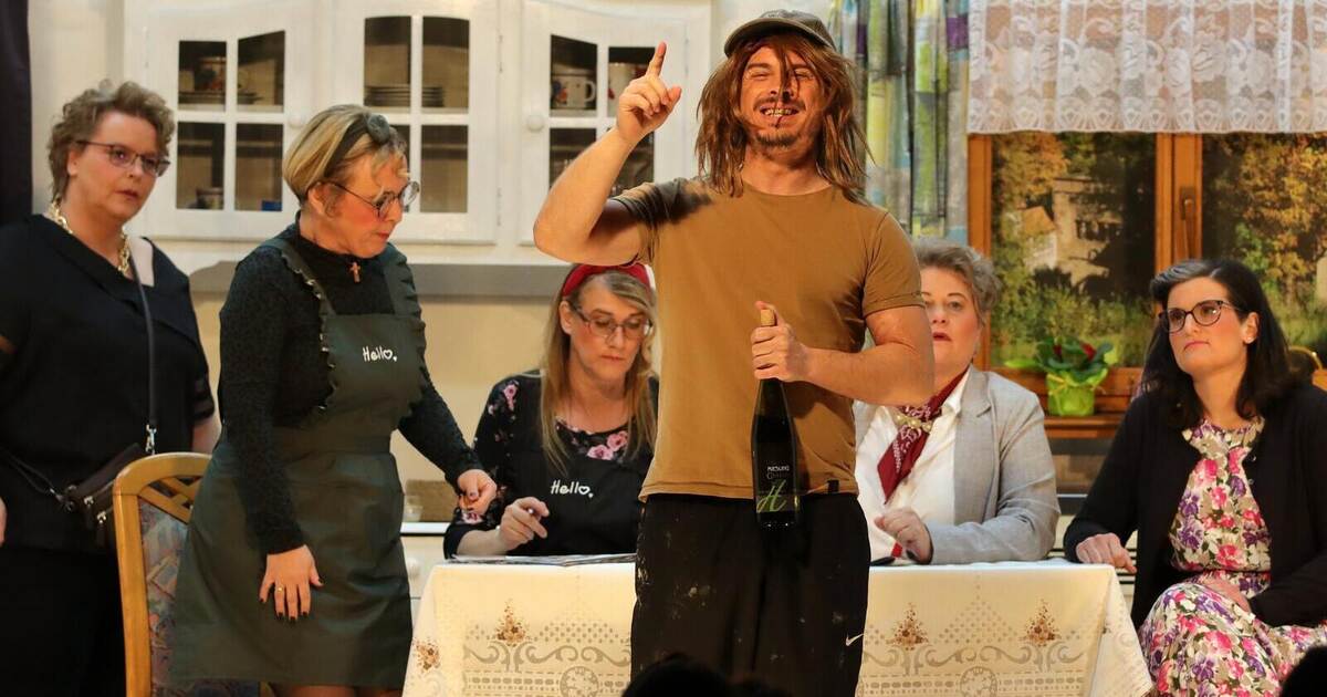 Mundart bei den Theatertagen Steinegg: Ein Pfarrhaus voller ...