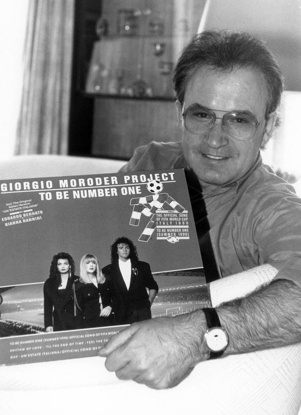 Der Mann mit dem Klick - Giorgio Moroder wird 85 - Show-Biz / Boulevard - Pforzheimer-Zeitung