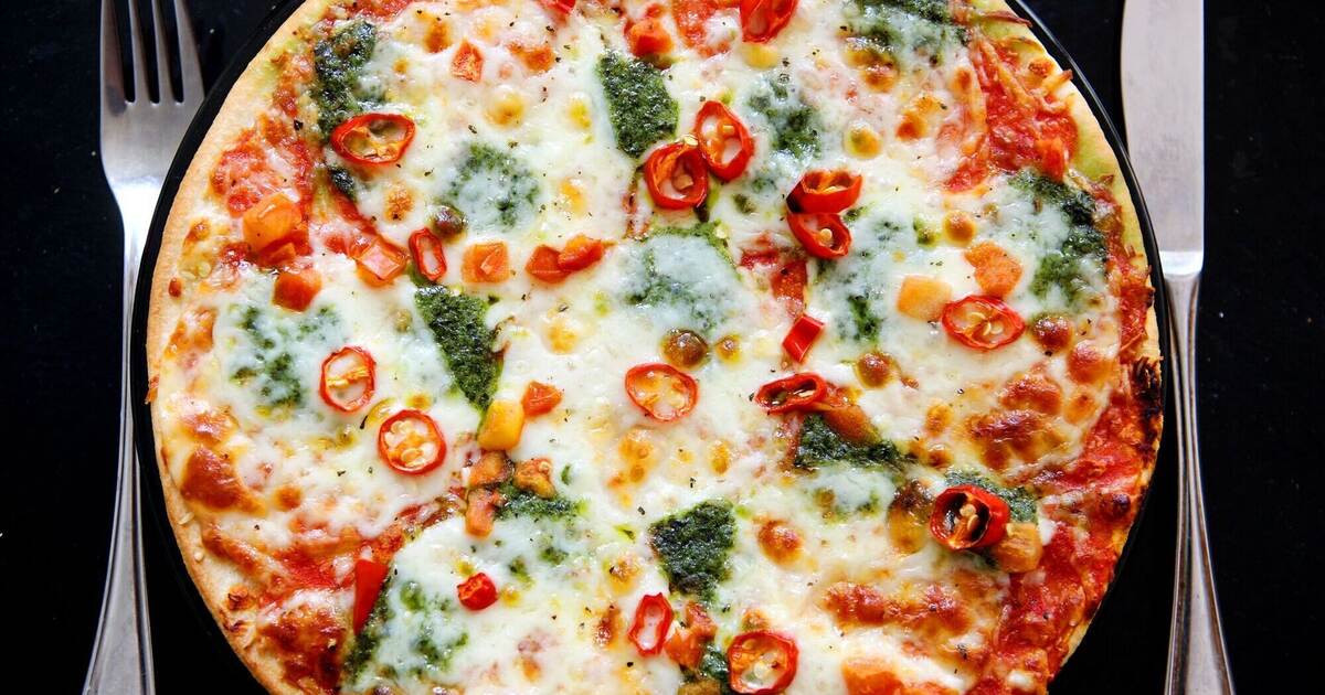 Frau backt Pizza und sperrt sich aus – Feuerwehreinsatz - Baden ...