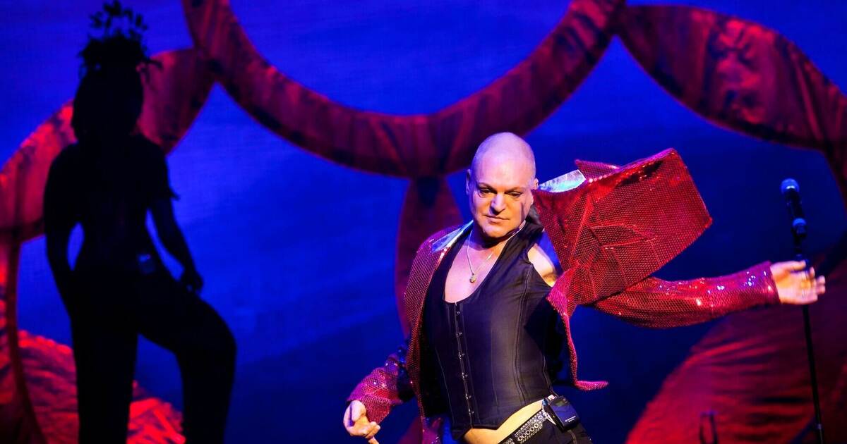 Erasure-Sänger Andy Bell nach jeder Tournee «ziemlich faul» - Show-Biz ...