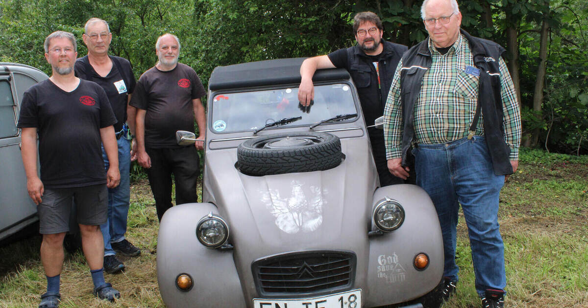 100 Autos und 150 Besucher: Entenfreunde tuckern an Pfingsten nach ...