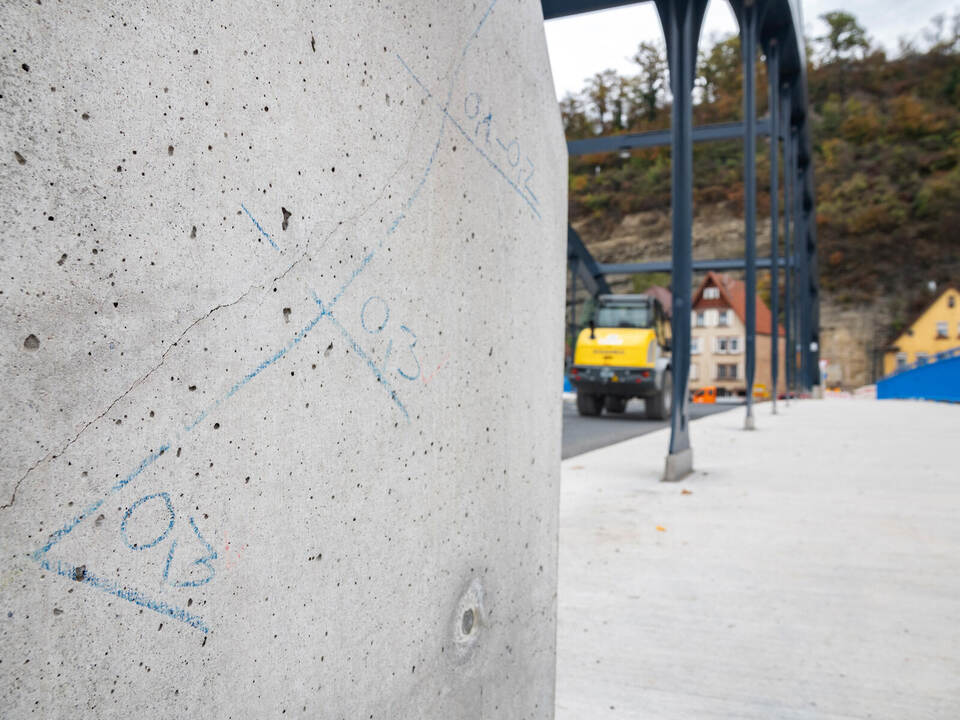 Planer äußern Bedenken: Wie gefährlich sind die Risse im Stahlbeton der ...