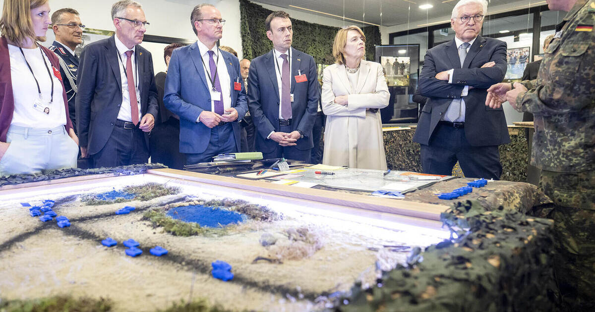 Krichbaum mit Steinmeier in Litauen: Wo die Bedrohung durch Russland ...