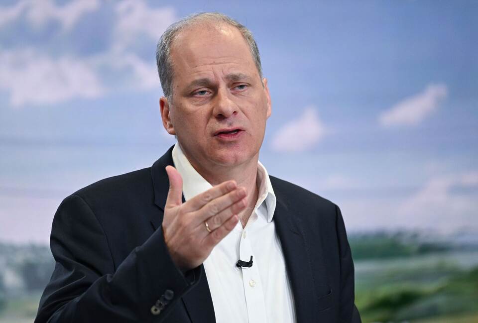 3,1 Milliarden Euro mehr - EnBW schließt Kapitalerhöhung ab - Baden ...