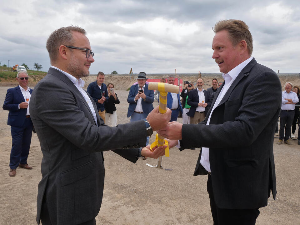 Grundstück für Seniorenwohnen übergeben: Nächster bedeutender Schritt ...