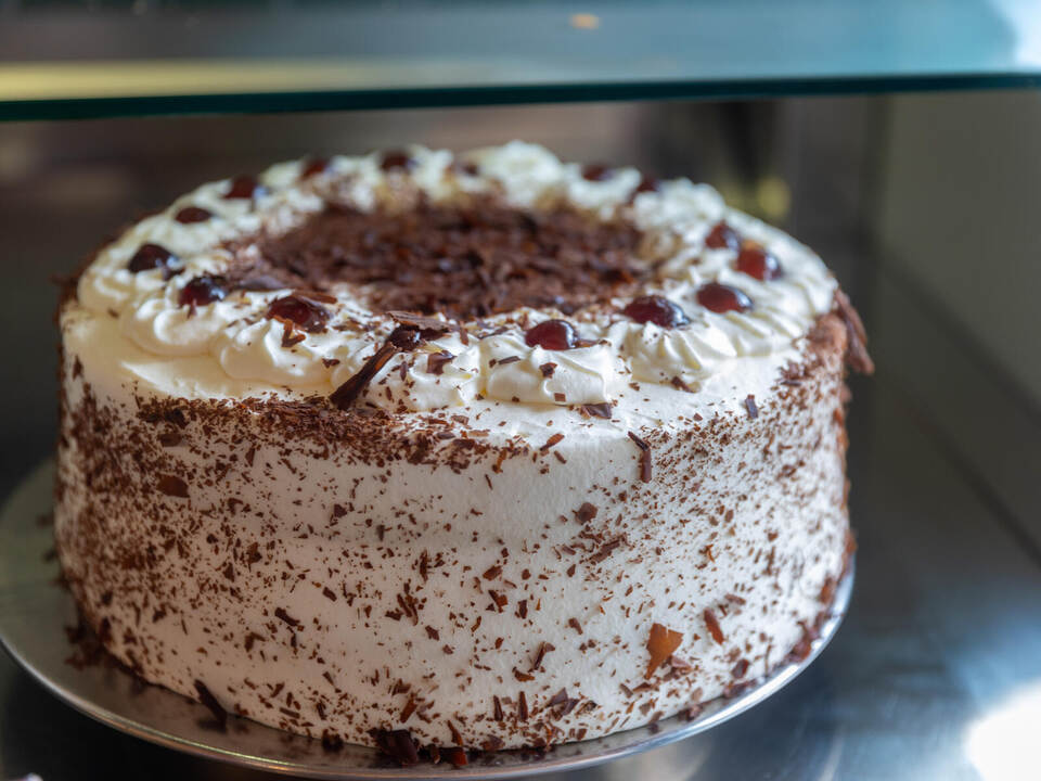 Café Jats in Bad Wildbad: Leckere Kuchen nach Omas Rezepten - Region ...