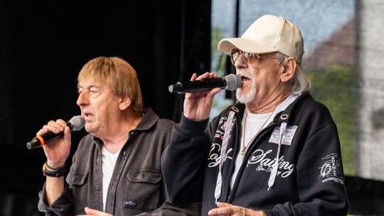 Die Amigos steigen neu ein auf die Eins - Show-Biz / Boulevard - Pforzheimer-Zeitung