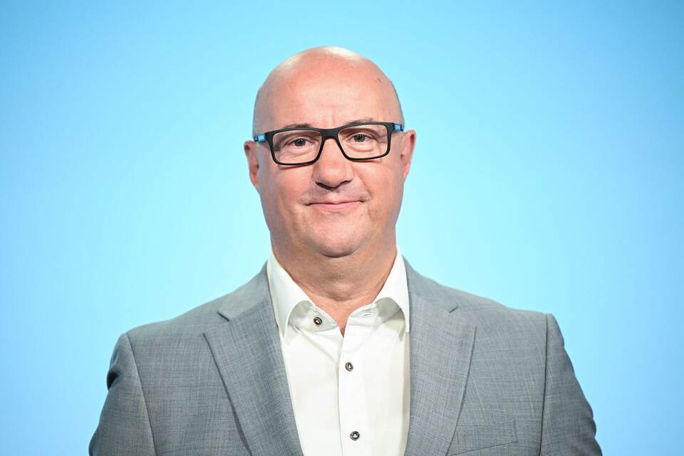 Zukunftstarifvertrag bei Daimler Truck unterschrieben - Baden ...