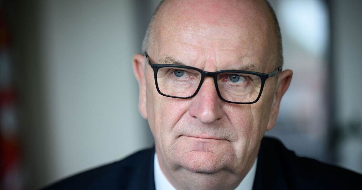 Woidke will neues Verfahren für Richterkandidaten - Politik ...