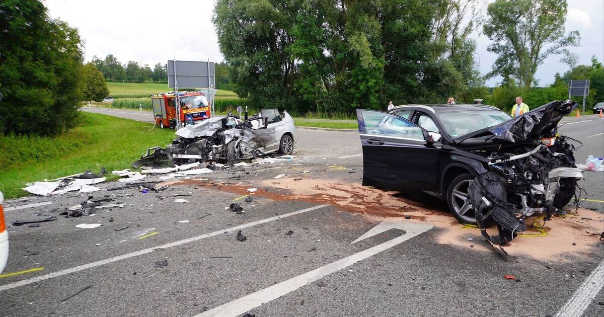 Autofahrer stirbt nach Frontalzusammenstoß auf Bundesstraße - Baden-Württemberg - Pforzheimer ...