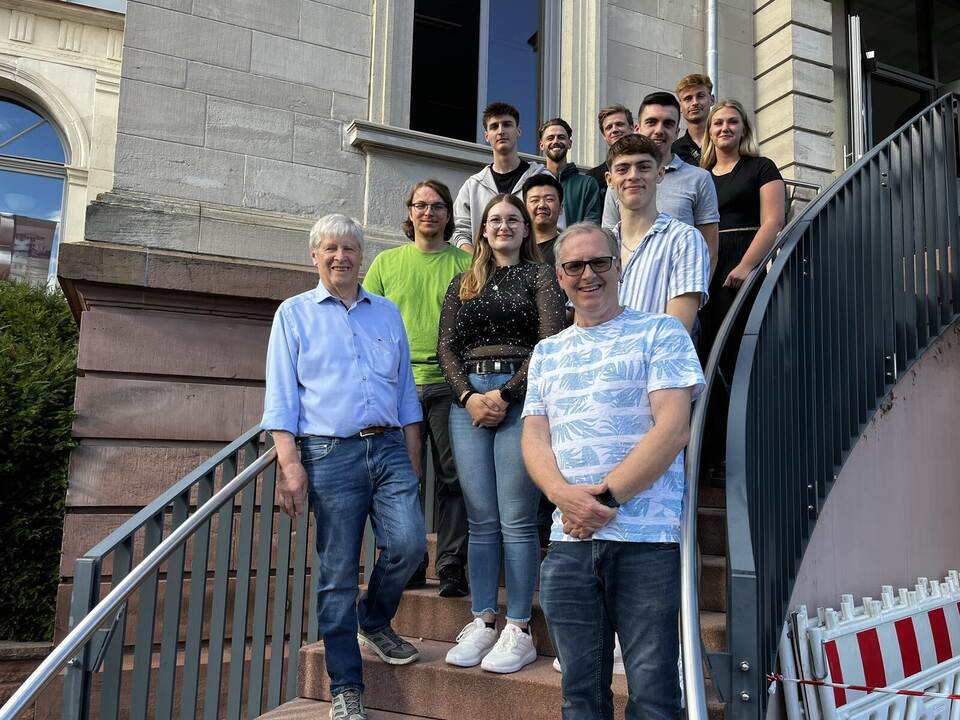 Zehn neue Schreiner in Pforzheim– darunter ein Sportler der Wilddogs ...