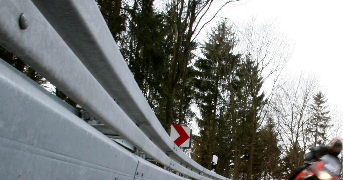 Nach Leitplanken-Unfall von Teenager bei Steinegg: Biker fordert mehr ...