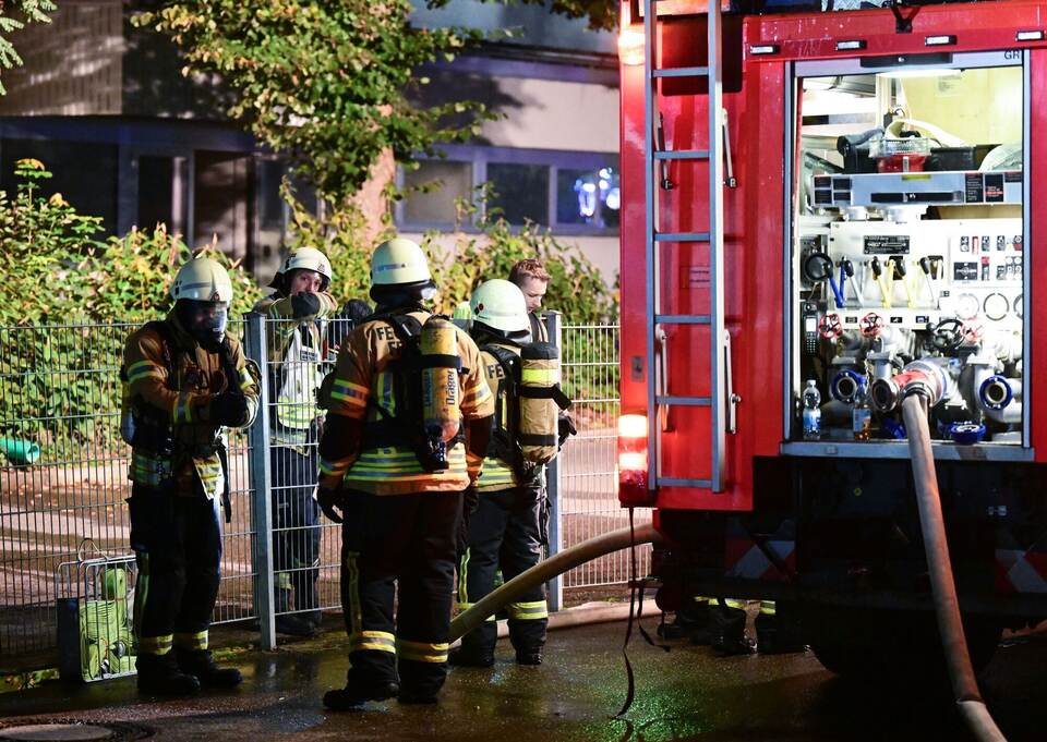 Millionenschaden bei Großbrand in Freiburger Industriegebiet - Baden-Württemberg - Pforzheimer ...