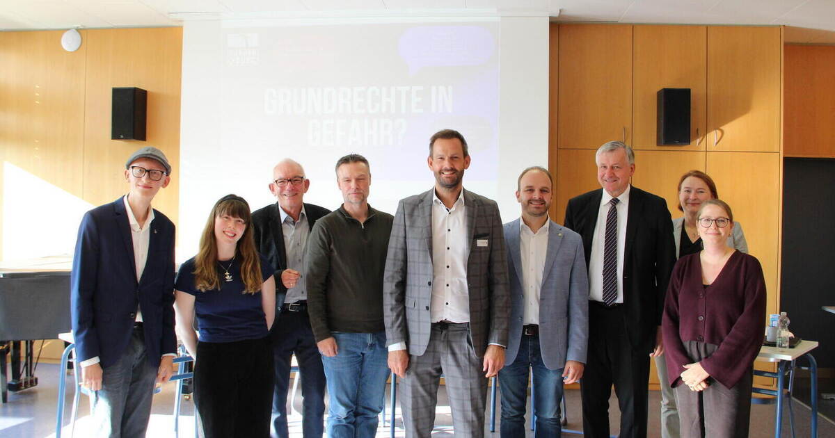 „Grundrechte in Gefahr?“: Kepler-Schüler setzen starkes Zeichen für ...