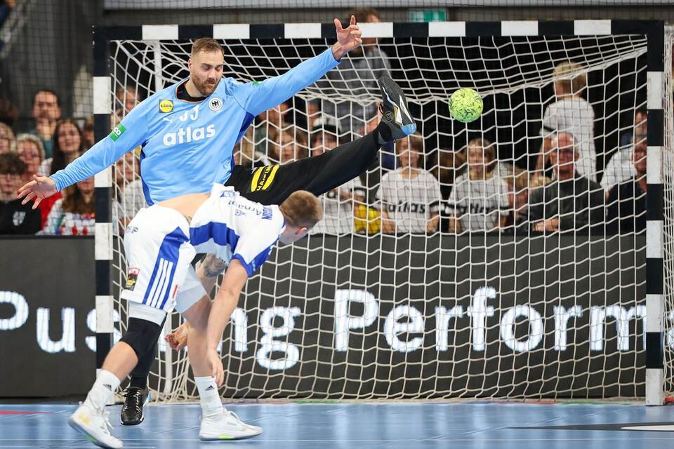Knorr und Wolff in Topform: Handballer düpieren Island - Sport weltweit ...