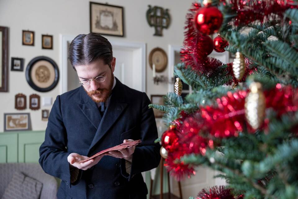 Weihnachten wie um 1900 - Kölner lebt in der Vergangenheit - Show-Biz ...
