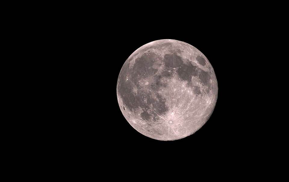 Sind 2026 erstmals wieder Menschen am Mond? - Service - Pforzheimer-Zeitung