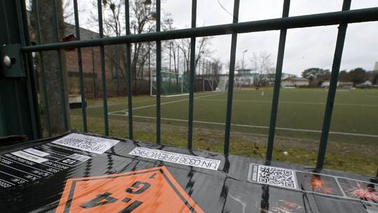 Schwerstverletzter Junge in Potsdam - illegale Kugelbombe? - PZ-news.de ...