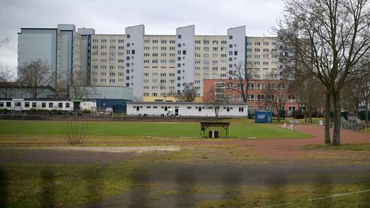 Schwerstverletzter Junge in Potsdam - illegale Kugelbombe? - PZ-news.de ...