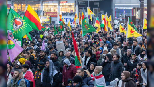 Kurdische Demonstration mit über 500 Teilnehmern in Bildern ...