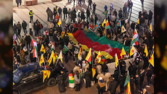 Kurdische Demonstration mit über 500 Teilnehmern in Bildern ...