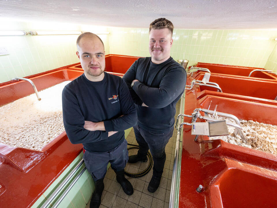 Wie aus Malz und Herzblut Bier wird: PZ-Redakteur besucht Adler-Bräu in ...
