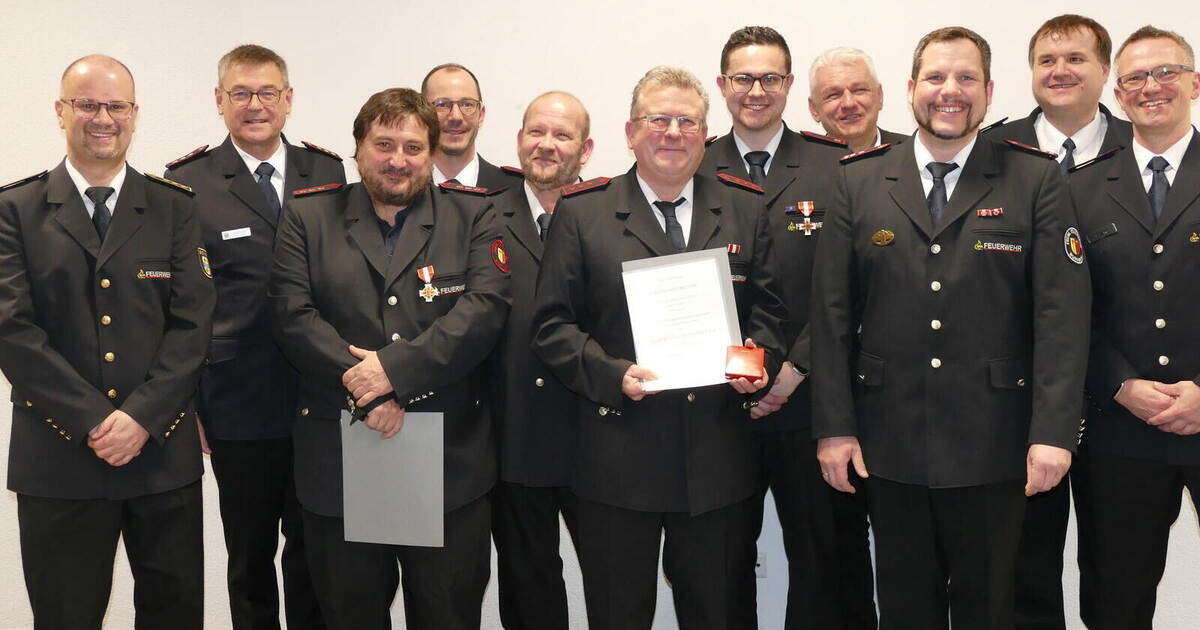 Besonderer Teamgeist bei Wurmberger Feuerwehr - Region - Pforzheimer ...