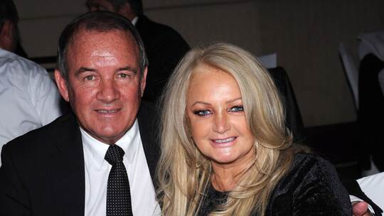 Bonnie Tyler wird 75 - Sorge um die Queen der Rockballaden - Show-Biz ...