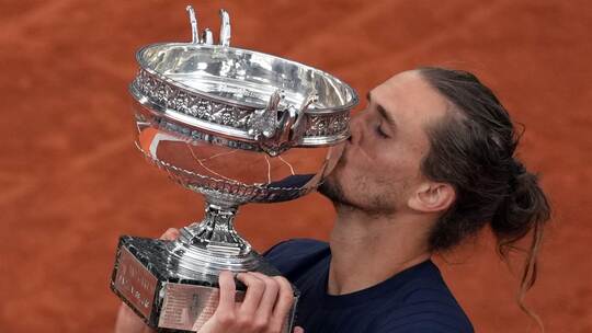 Was Tennis-Ikone Becker dem Paris-Sieger Zverev rät - Sport weltweit ...