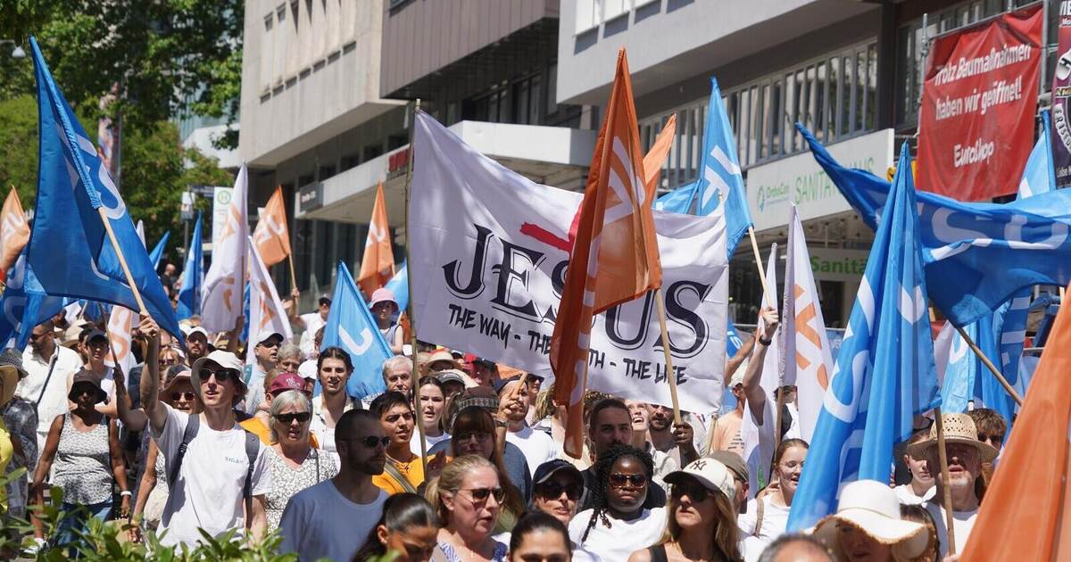 "Jesus Move" zieht durch Pforzheimer Innenstadt - und legt den ...