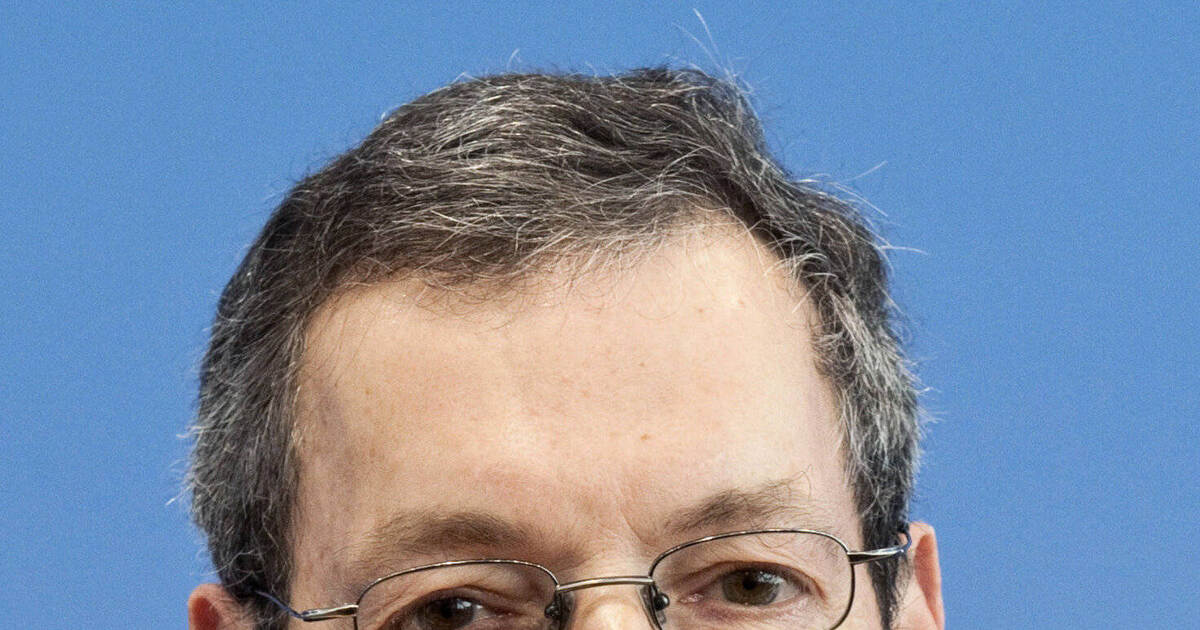 Peter Bofinger zu Mindestlohn und Exportüberschüsse - Wirtschaft ...