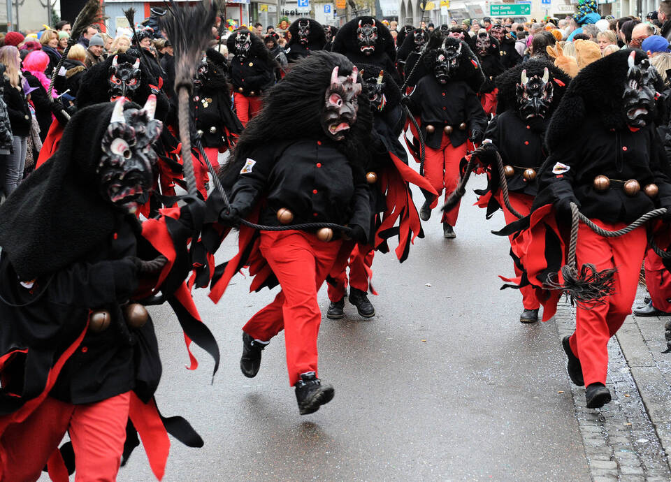 Narren übernehmen das Zepter im Südwesten - Baden-Württemberg ...