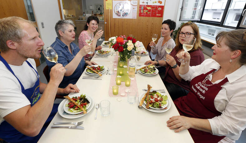 Heimatstarke Sommerküche: PZ-Redakteur Sven Bernhagen kocht mit Beate ...