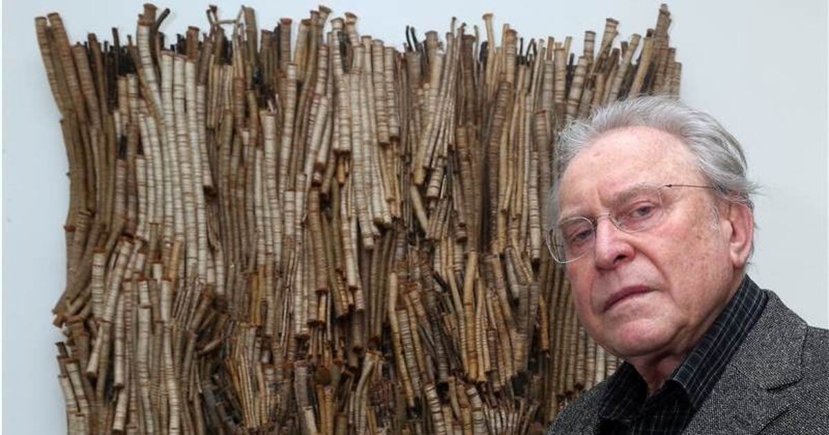 Revolution in Stoff: Pforzheim Galerie zeigt Peter Jacobi - Kultur ...