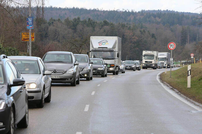 Chaos auf den Umleitungsstrecken wegen der A8 Sperrung - Bildergalerien ...