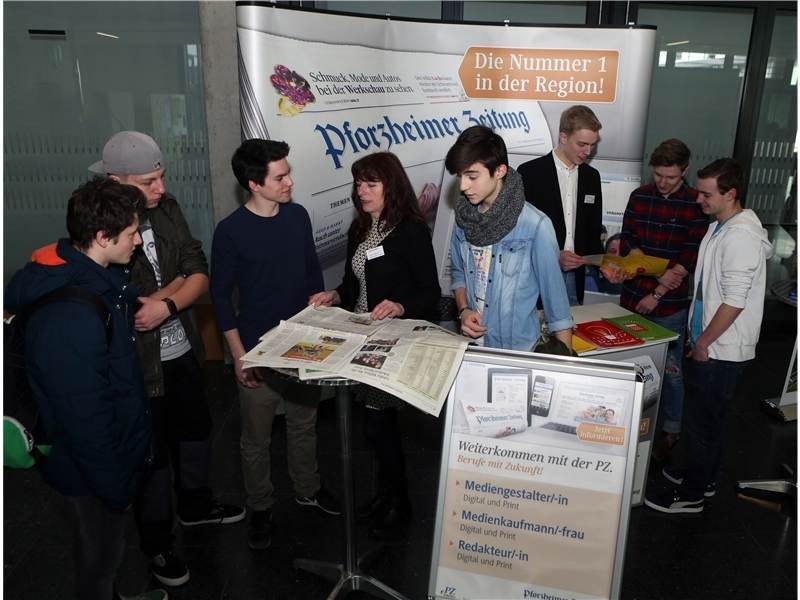 Hilda-Gymnasiasten blicken in die Zukunft: Berufsmesse mit vielen ...