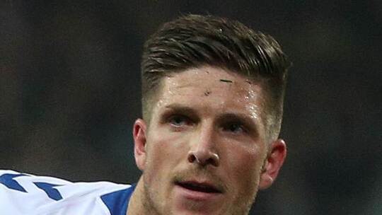 Verteidiger Dennis Kempe bleibt dem Karlsruher SC treu - Sport ...