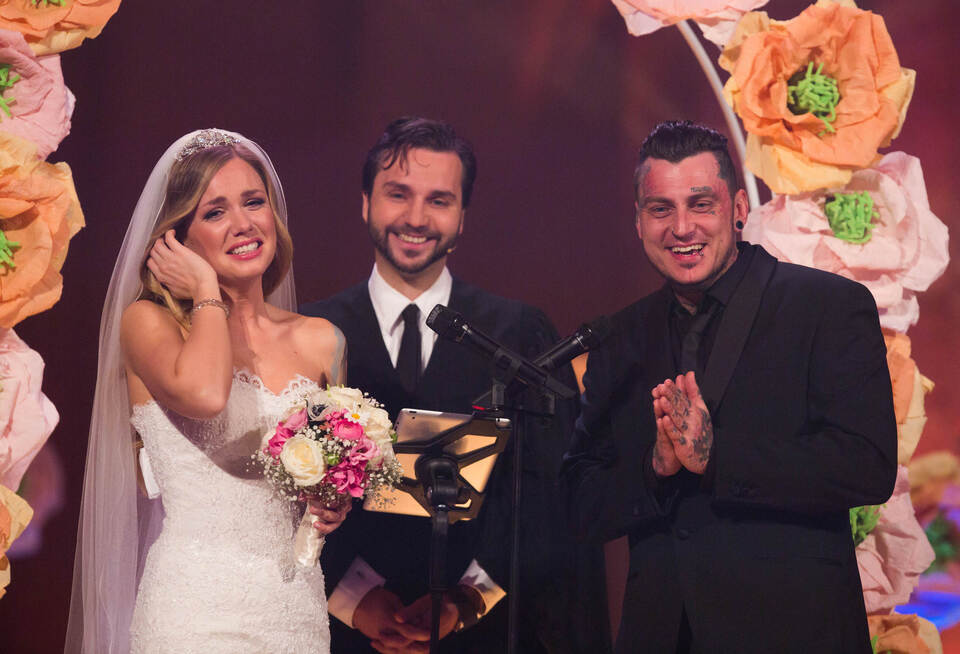 DSDS: Pforzheimerin Sandra Berger heiratet vor laufender Kamera ...