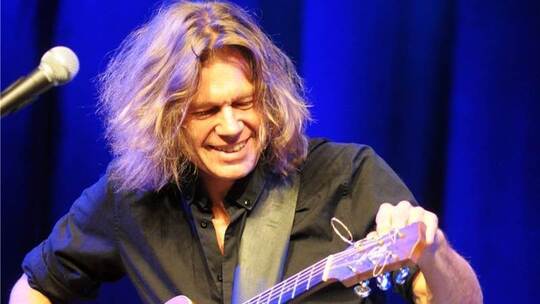 Gitarrist Matthias Hautsch im Kulturhaus Osterfeld - Kultur ...